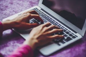 SRX VRRP設定方法(vrrp-group, accept-data)を紹介【Junos, Juniper】